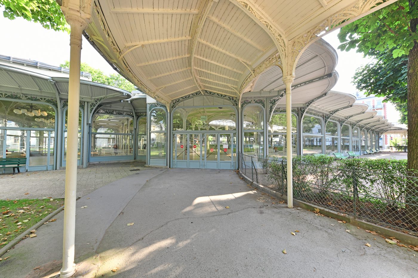 Galerie du Parc des sources à Vichy : découvrez le patrimoine de Vichy